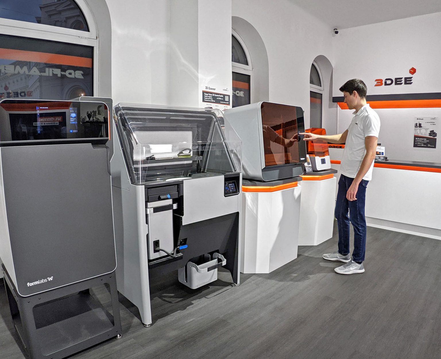 Formlabs Form 3L SLA 3D nyomtató I 3Dee Store Budapest